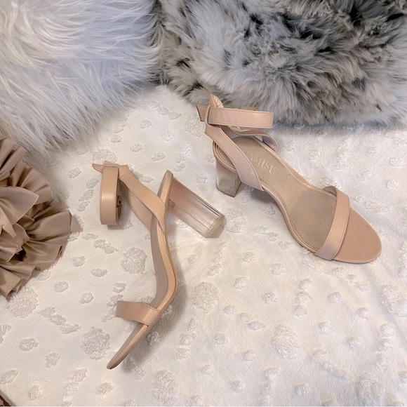 Amisu | Shoes | Amisu New Yorker Nude Beige Cream Acrylic Chunky Heel ...